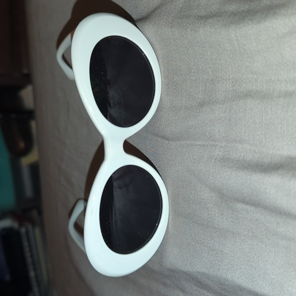 susan's boutique | Accessories | Clout Goggles | Poshmark